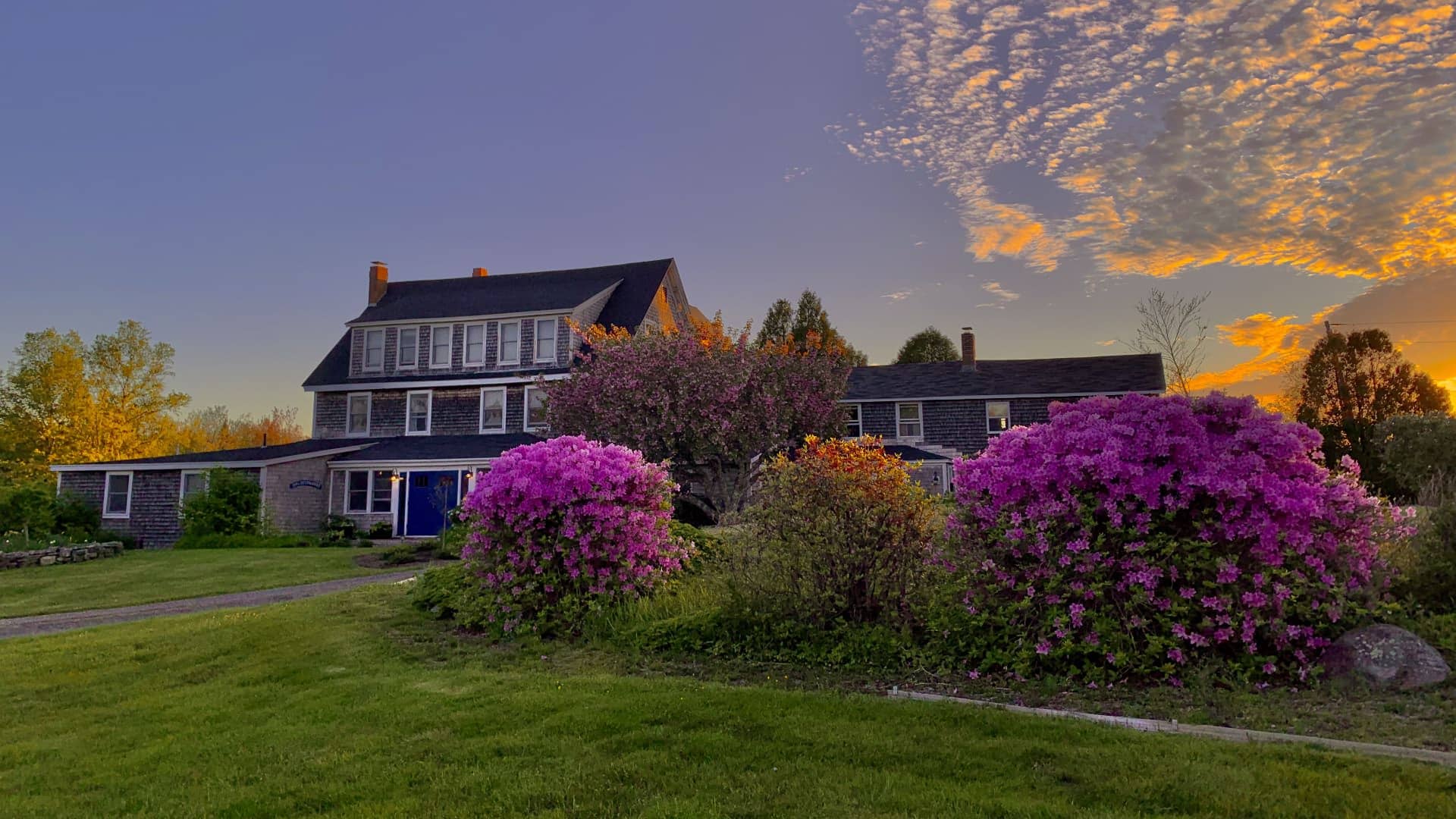 The Bradley Inn | Midcoast Maine Bed and Breakfast in New HarborThe ...